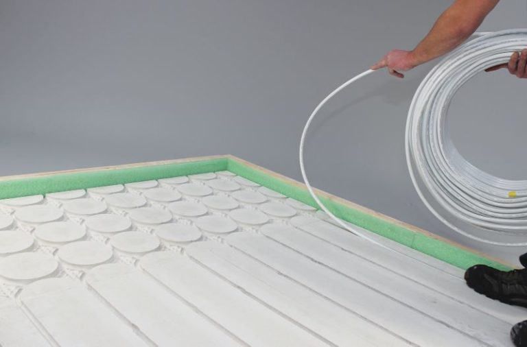 Maincor provides a step-by-step installation of its Overboard system ...